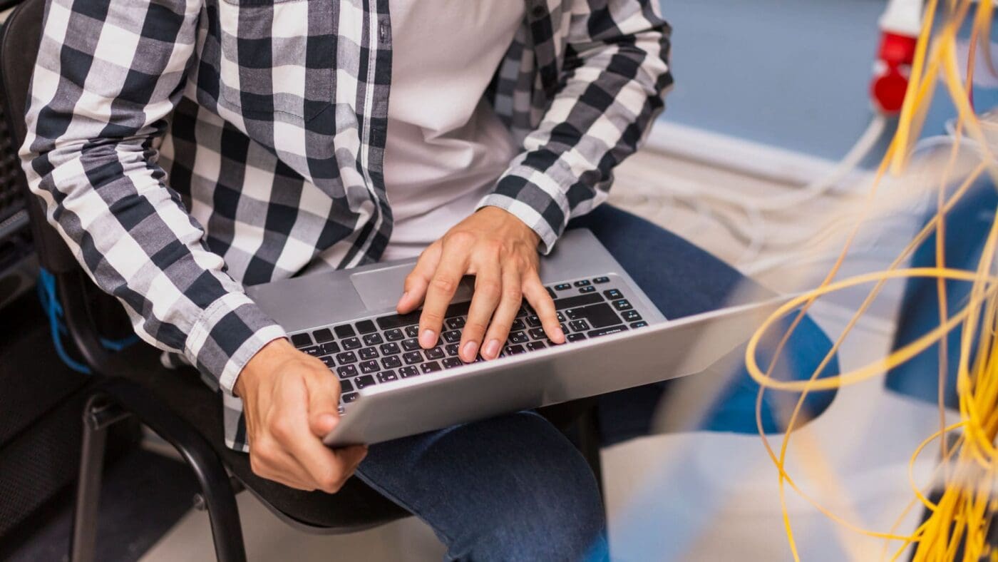 Cross Connects & Dark Fibers Services | Wowrack